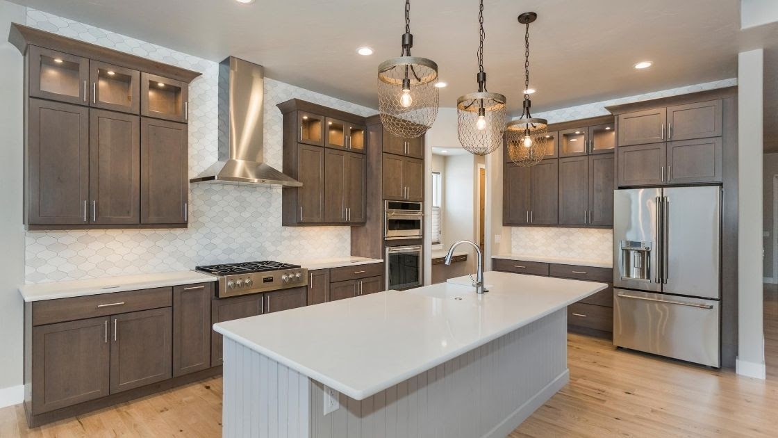 Farmhouse Flair: Modern Kitchen Lighting Ideas to Brighten Your Space ...