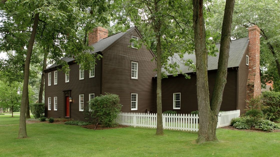 Saltbox Houses: Exploring America's Unique Architectural Style - Home ...