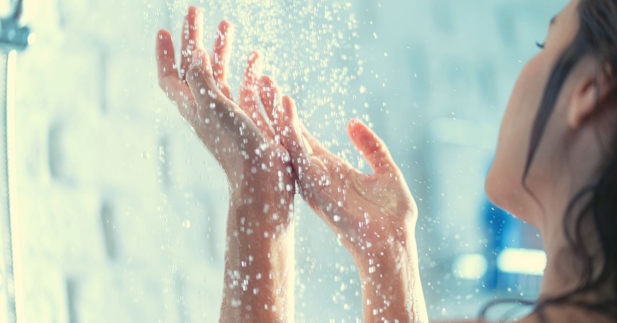 Cave Shower Magic: Tips for Creating a Cozy, Cave-Like Atmosphere ...