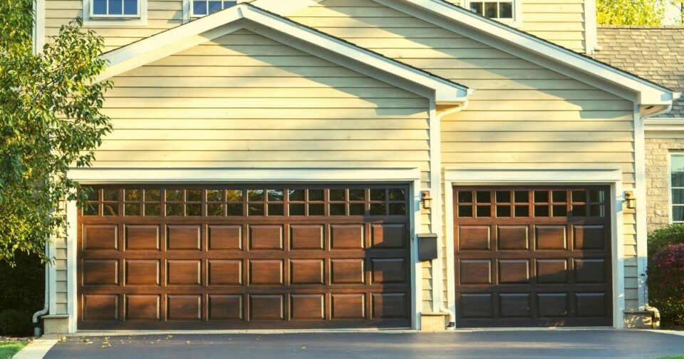 How to Choose the Best Color for Your Garage - Home Decor Chat