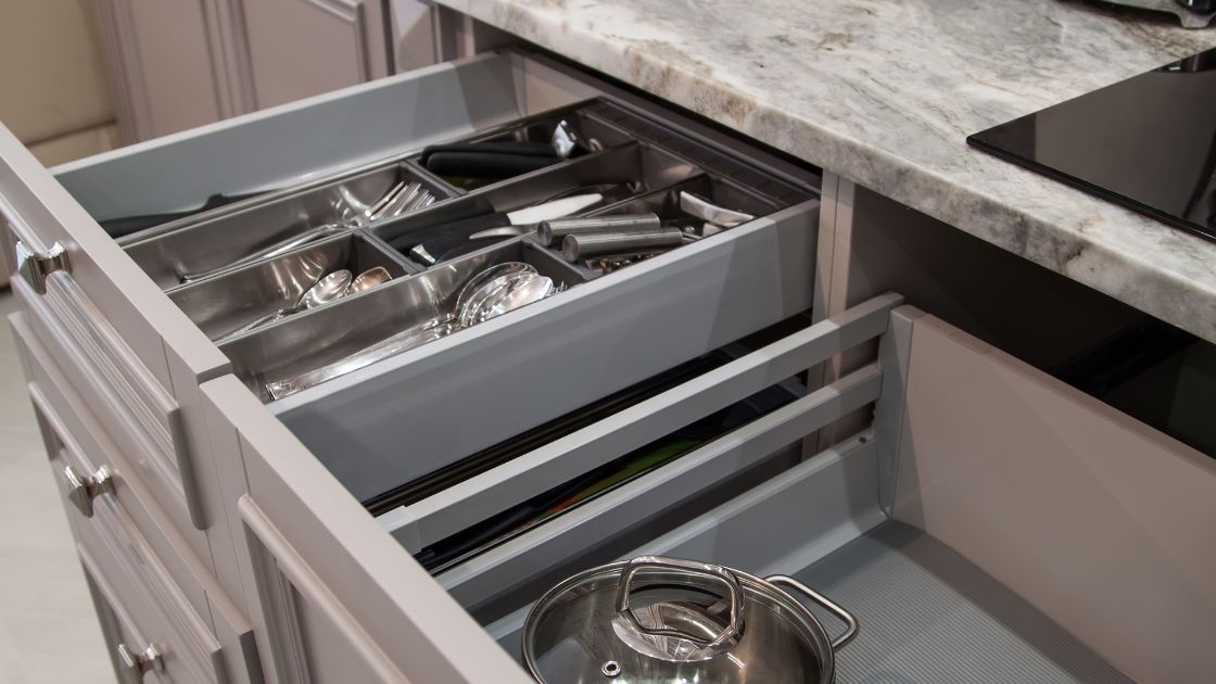 Choosing the Right Drawer Size for Your Pots and Pans - Home Decor Chat